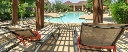 Luxury 1 & 2-Bedroom Apartments at Mansions of Mansfield, TX