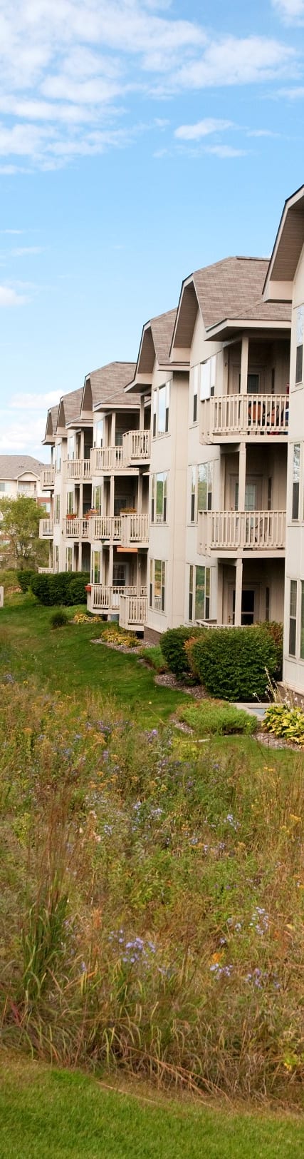 1 & 2 Bedroom Apartments in Minnetonka, MN | Waterstone Place