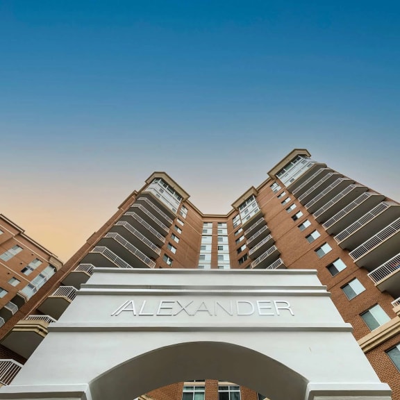The Alexander Apartments | Apartments in Alexandria, VA