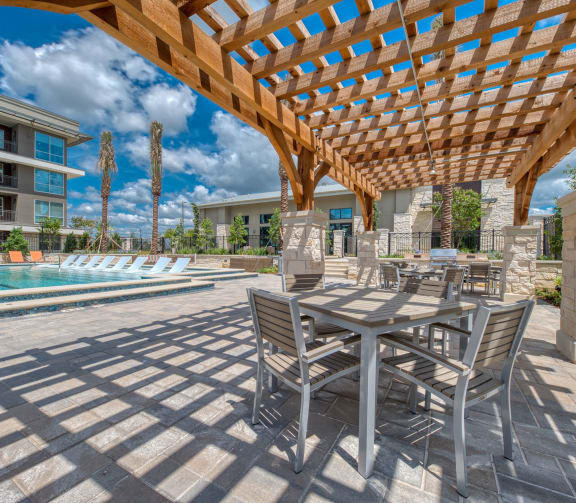 Apartments near UTSA, San Antonio | Berkshire at The Rim