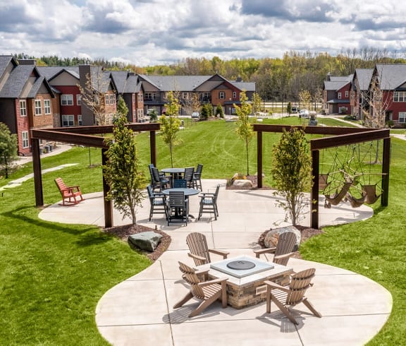 The Quarry Apartments | Apartments in DeWitt, MI