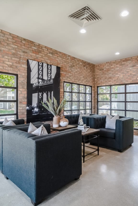 Ivy Urban Living | Apartments in Dallas, TX