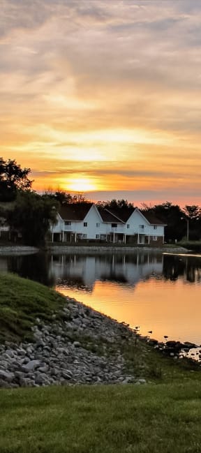 Apartments on the Eastside of Indianapolis | Waterstone Place Apartments