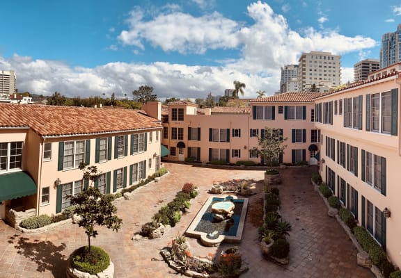 Lindbrook Manor Apartments | Apartments in Los Angeles, CA