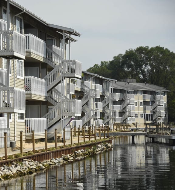 Hidden Cove Apartments | Apartments in Norton Shores, MI