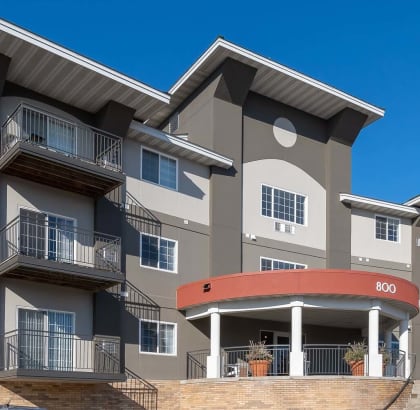 Renovated Studio, 1, 2 & 3 Bed Apartments in Chaska | Brickstone
