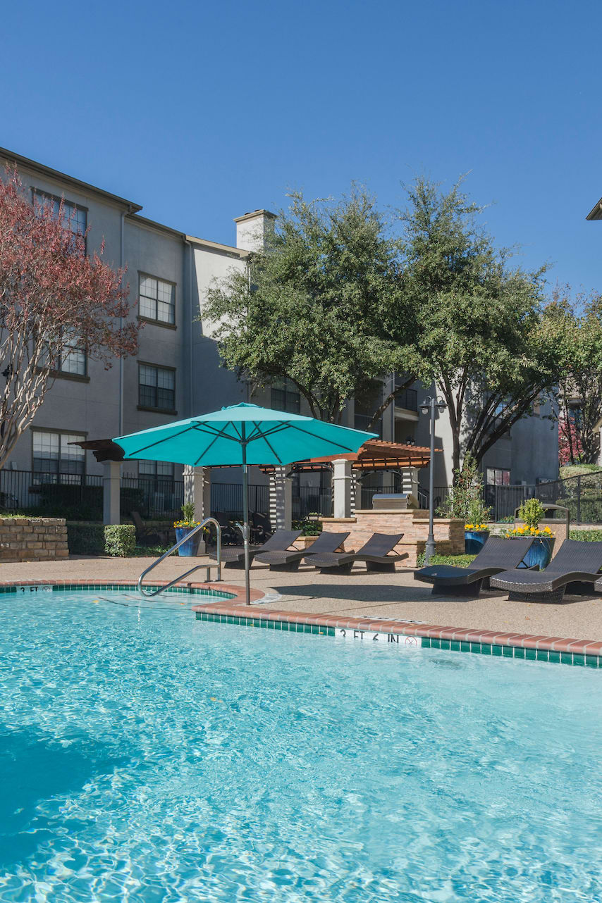 Chimney Hill | Apartments in Dallas, TX