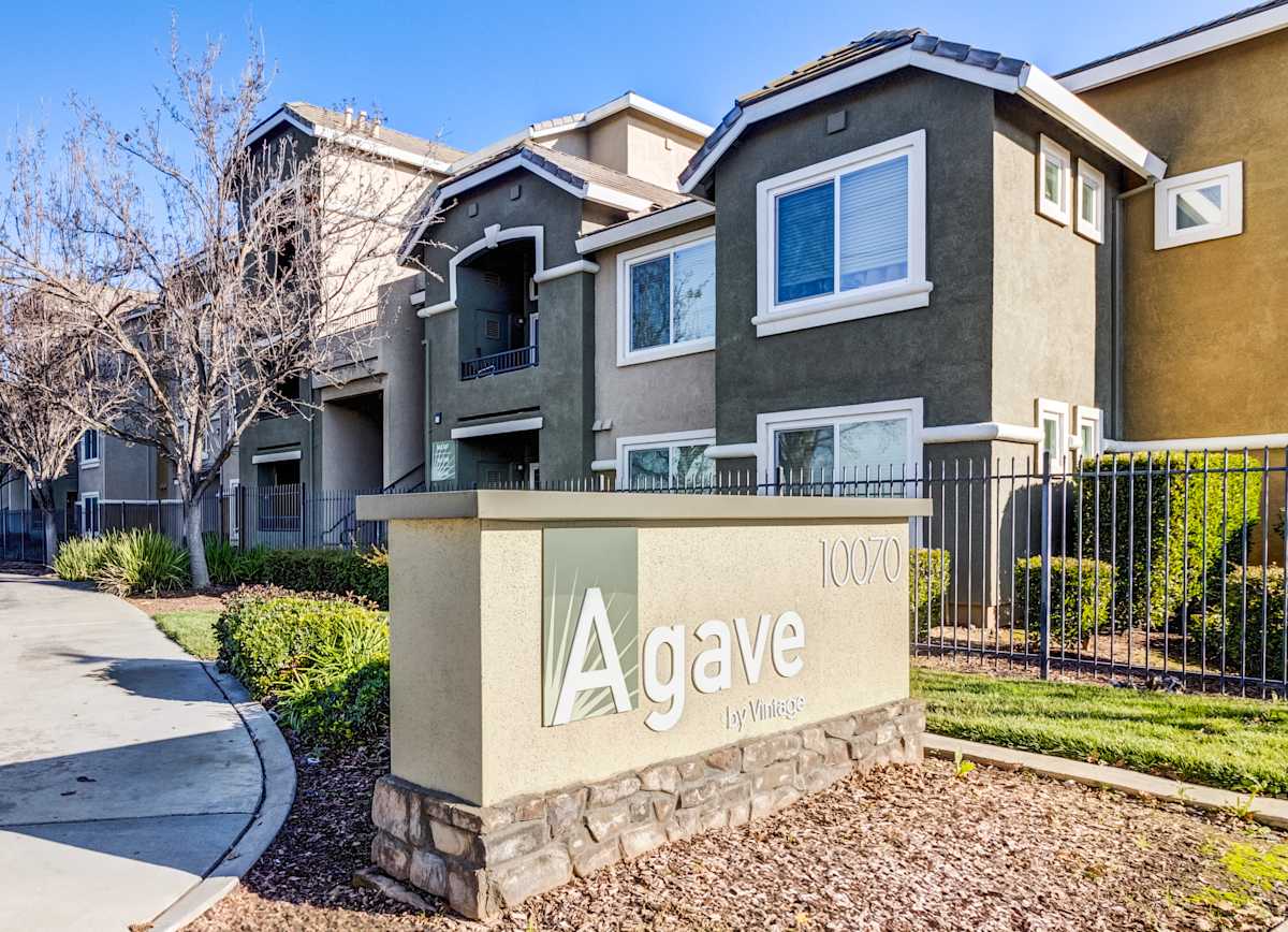Agave Apartments Elk Grove