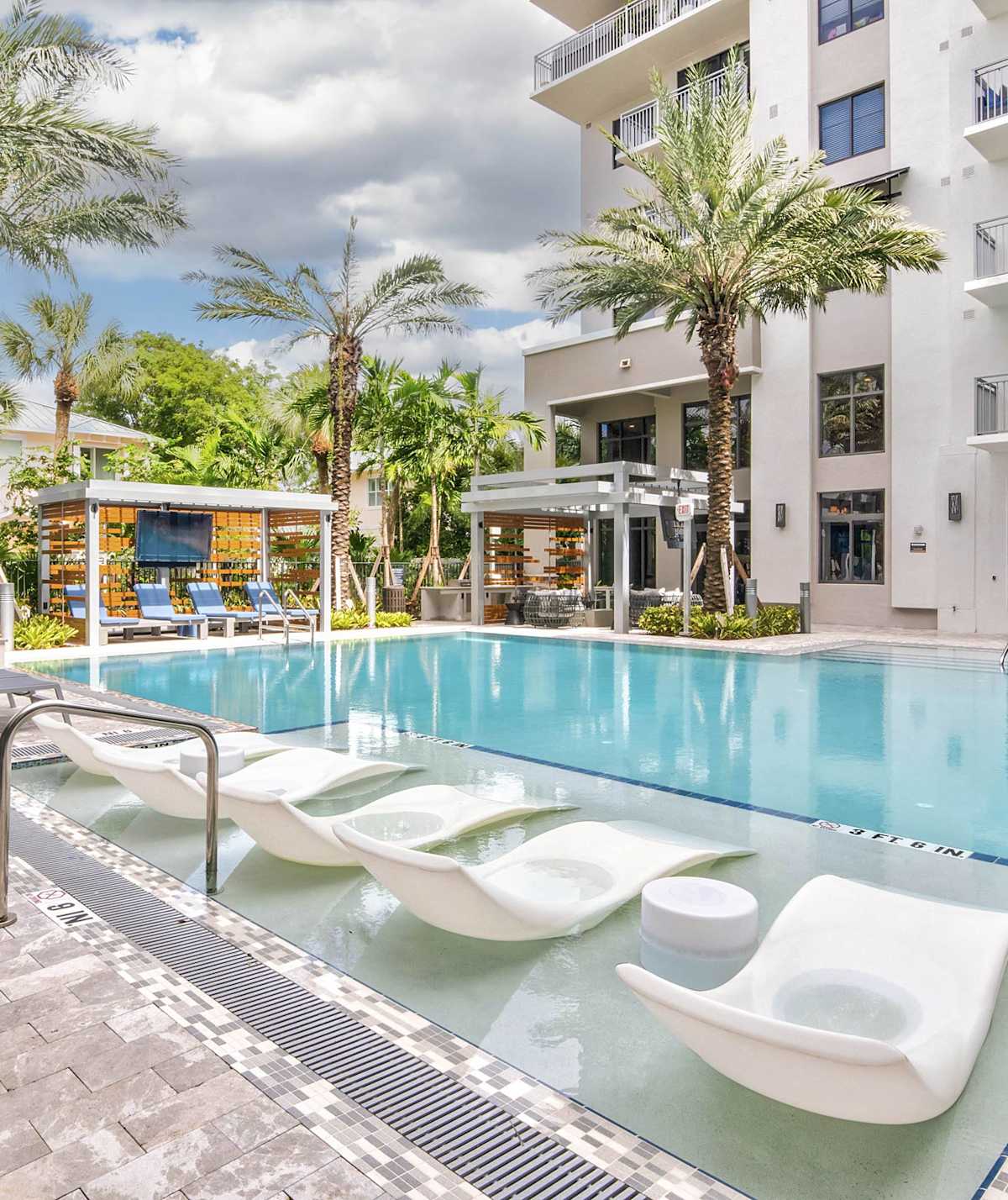 Apartments in Pompano Beach, FL | Mayla Pompano