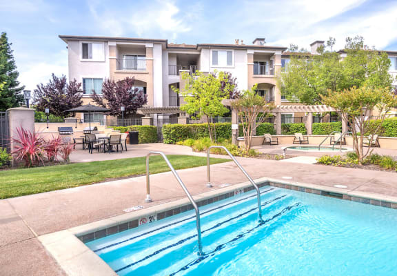 Luxury Apartments In Fairfield, CA | Bridgeport Ranch