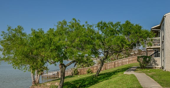 The Bay Club | Apartment and Community Amenities